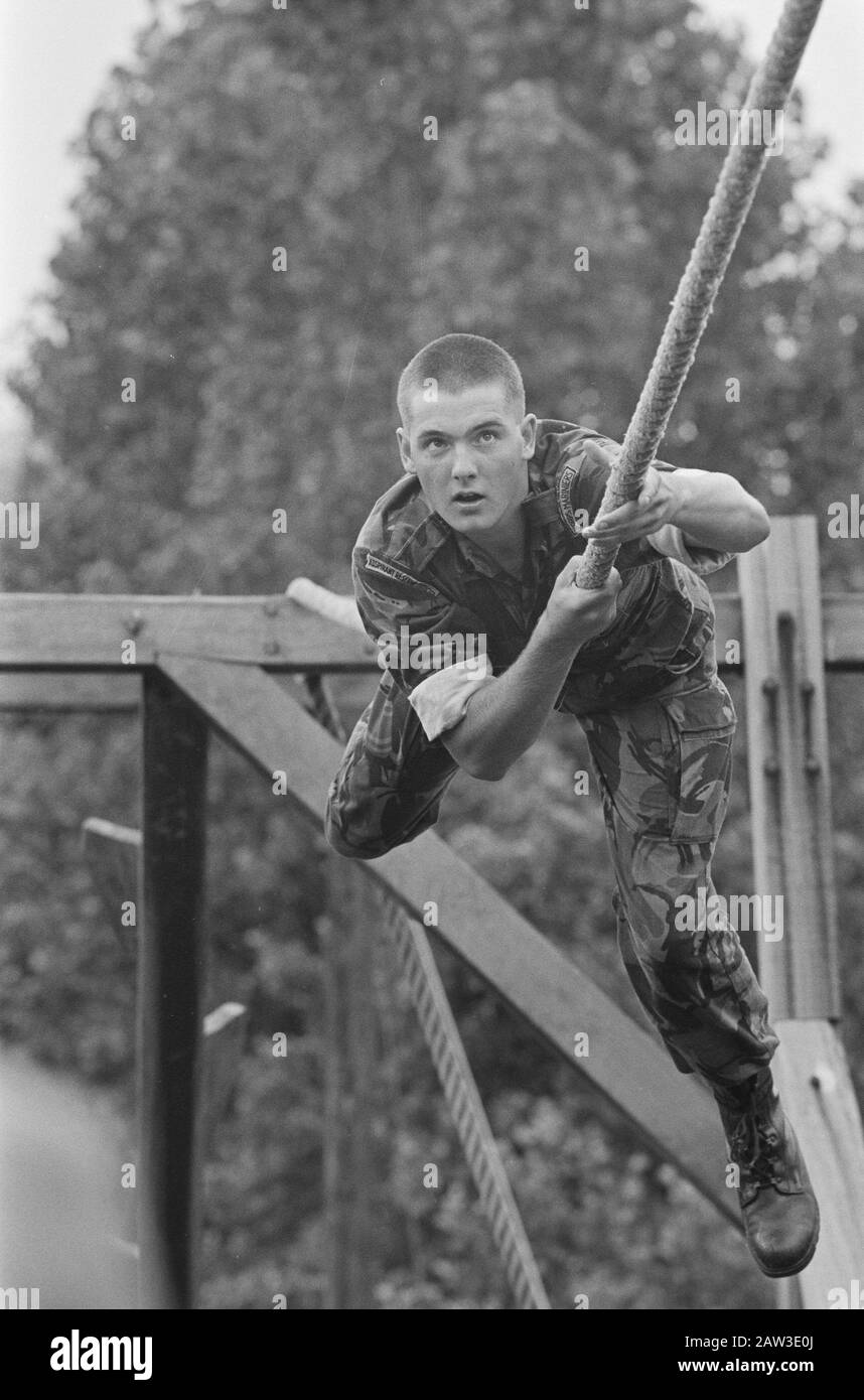 Marine corps obstacle course hi-res stock photography and images - Alamy