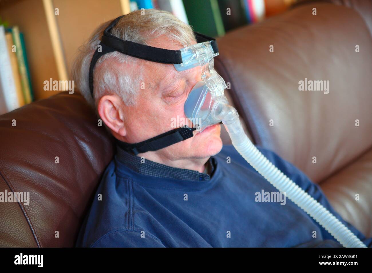 Sleeping with cpap machine hi-res stock photography and images - Alamy