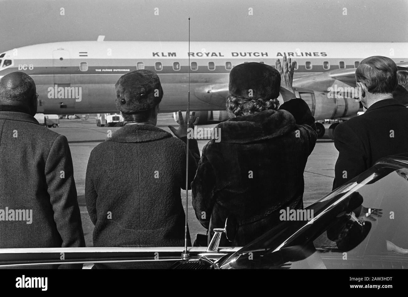 Princess Beatrix to Curacao from the gangway wui Princess to her mother ...