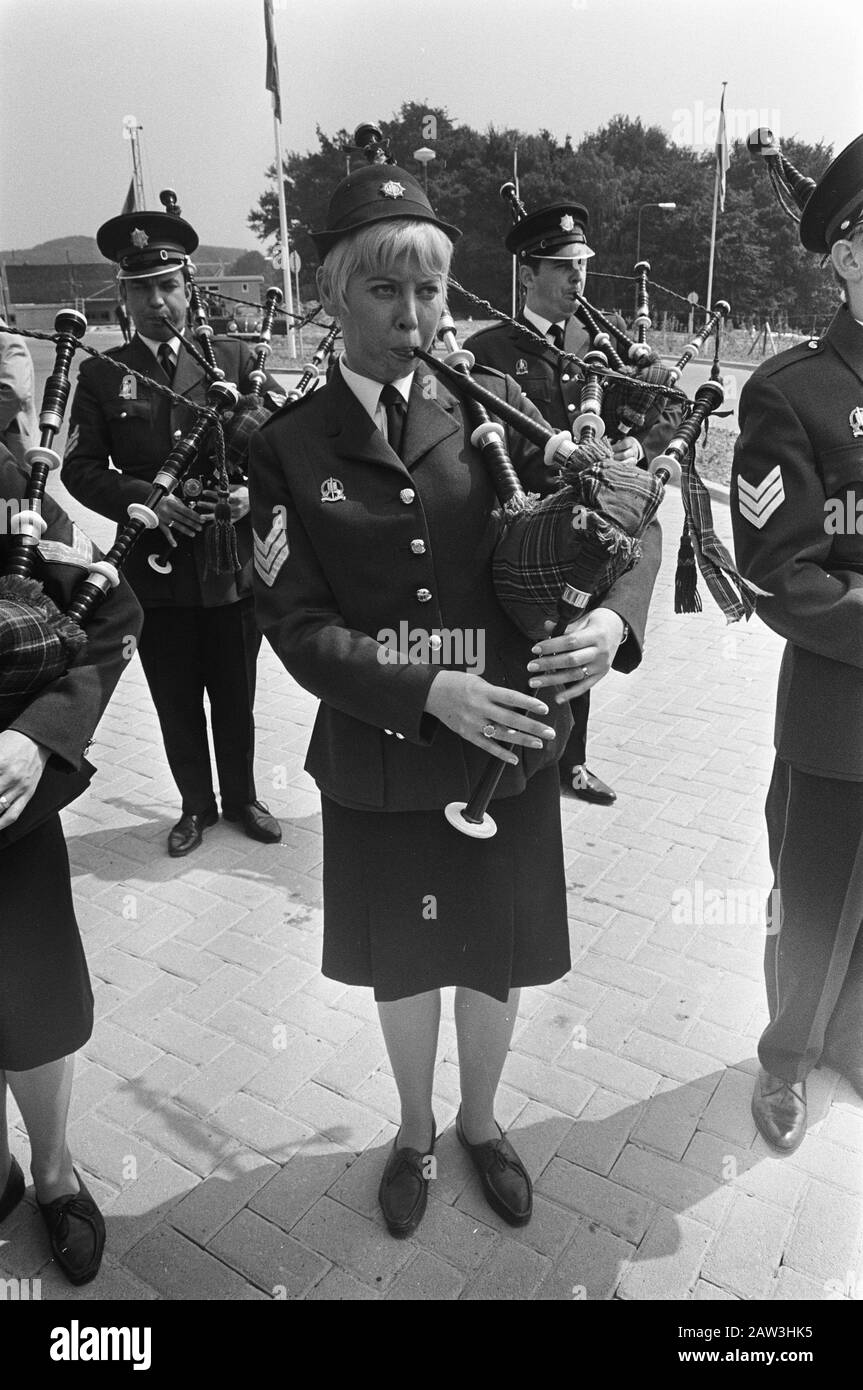 Princess beatrix opened hospital hi-res stock photography and images ...