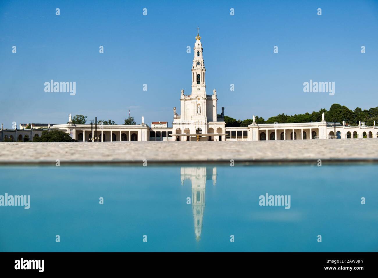 Mary of fatima hi-res stock photography and images - Alamy