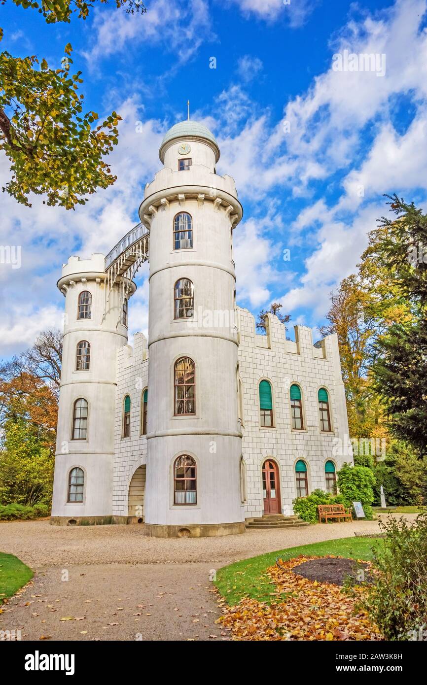 Schloss pfaueninsel berlin hi-res stock photography and images - Alamy