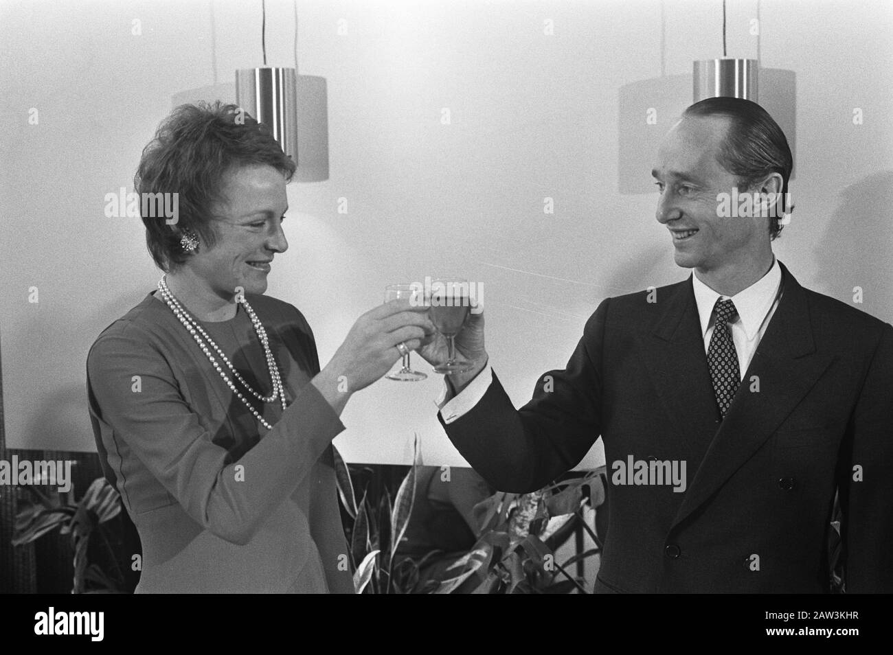 Princess Irene and Prince Carlos left Radboud Hospital, Irene and ...