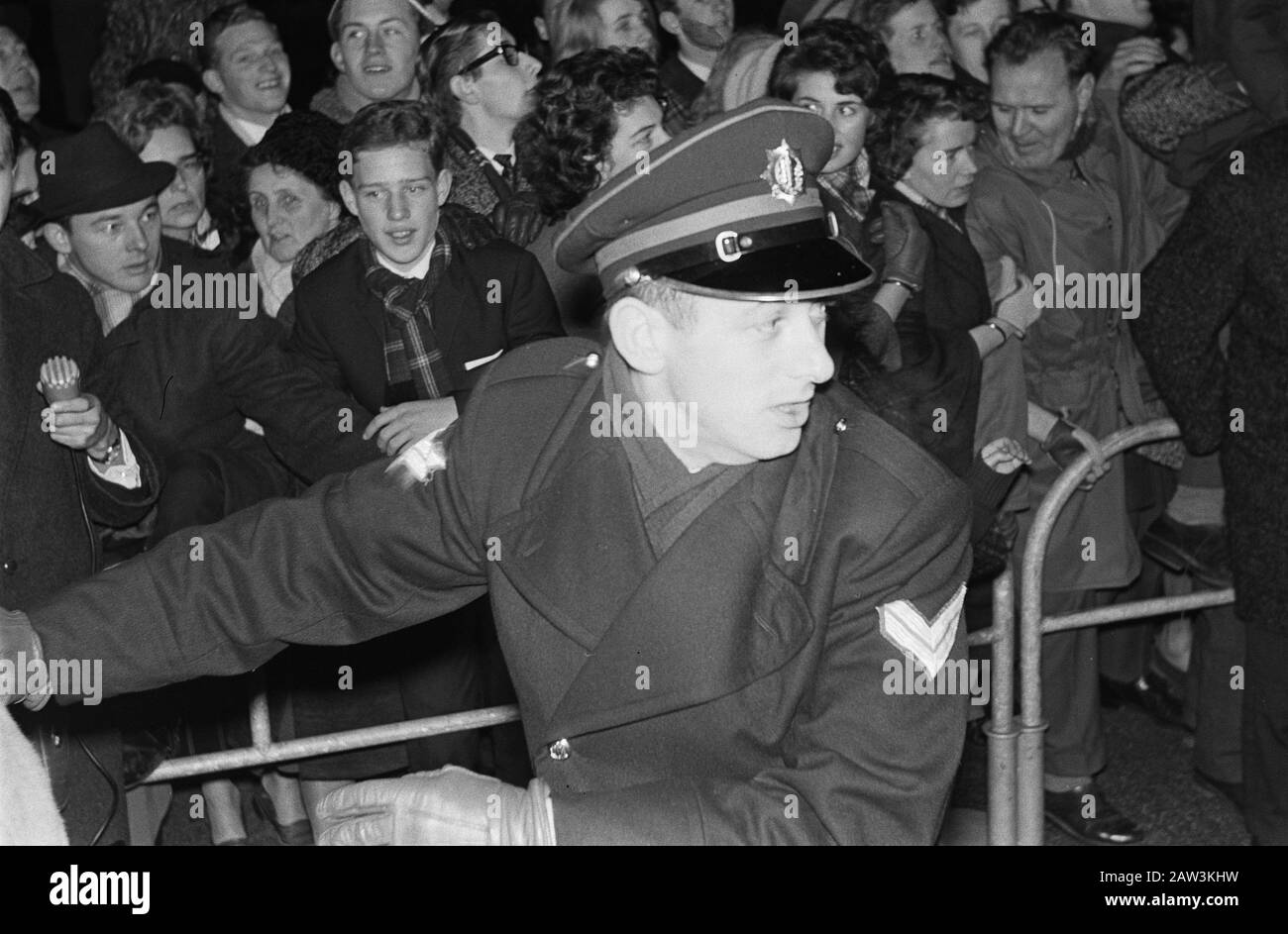 Princess Irene and Prince Don Carlos, pressed for the Palace on arrival ...
