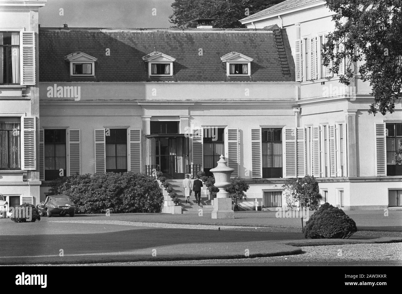 Princess Irene and Prince Hugo in Netherlands, arrival Soestdijk Palace ...