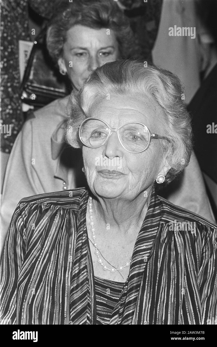 Princess Juliana i.v.m. 75th Anniversary Date: April 2, 1984 Keywords ...