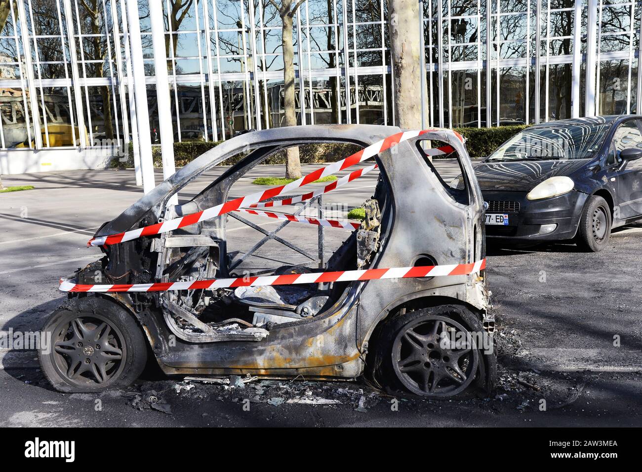 Micro car burnt down in Paris - France Stock Photo - Alamy
