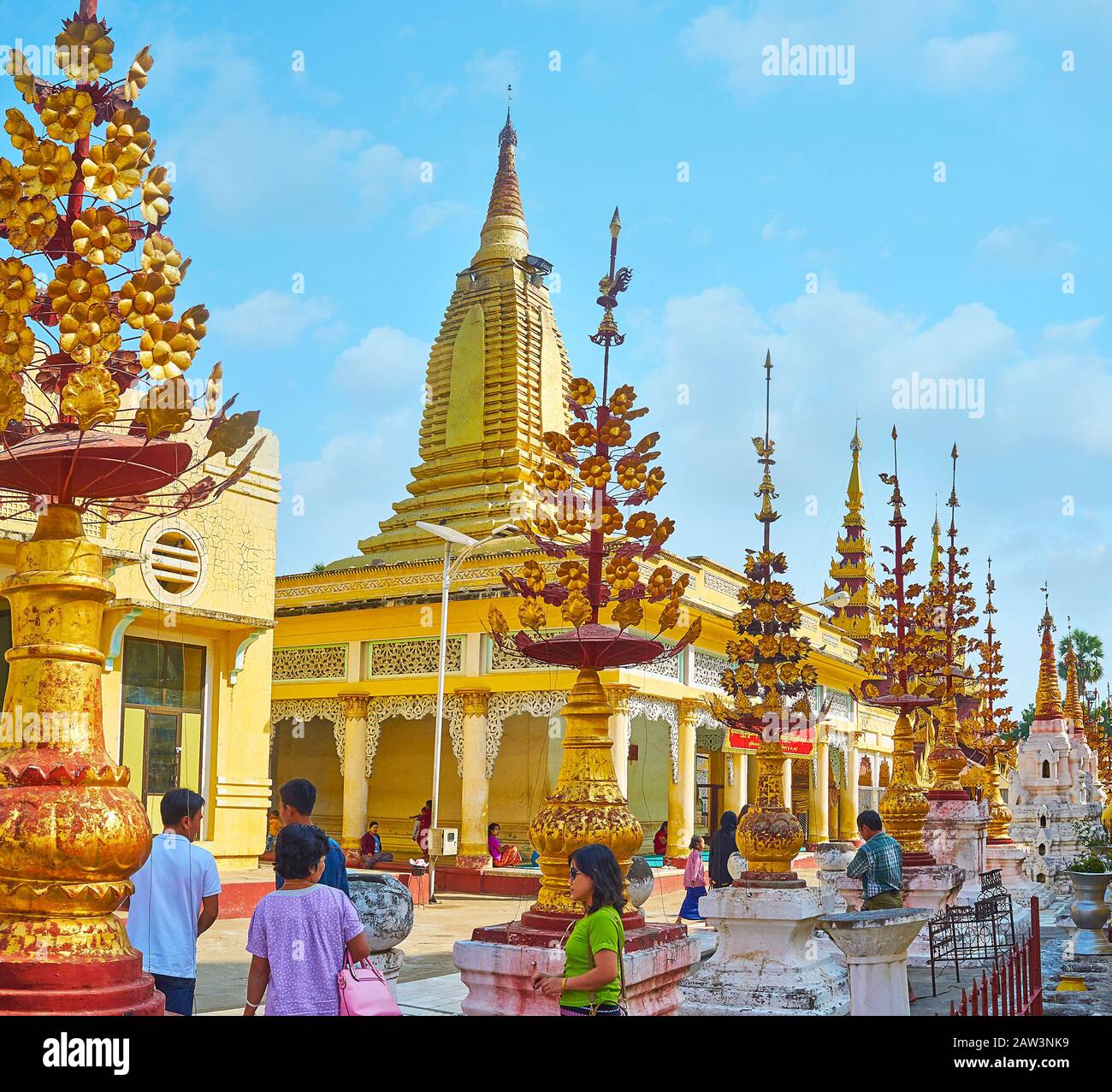 Mon architecture hi-res stock photography and images - Alamy
