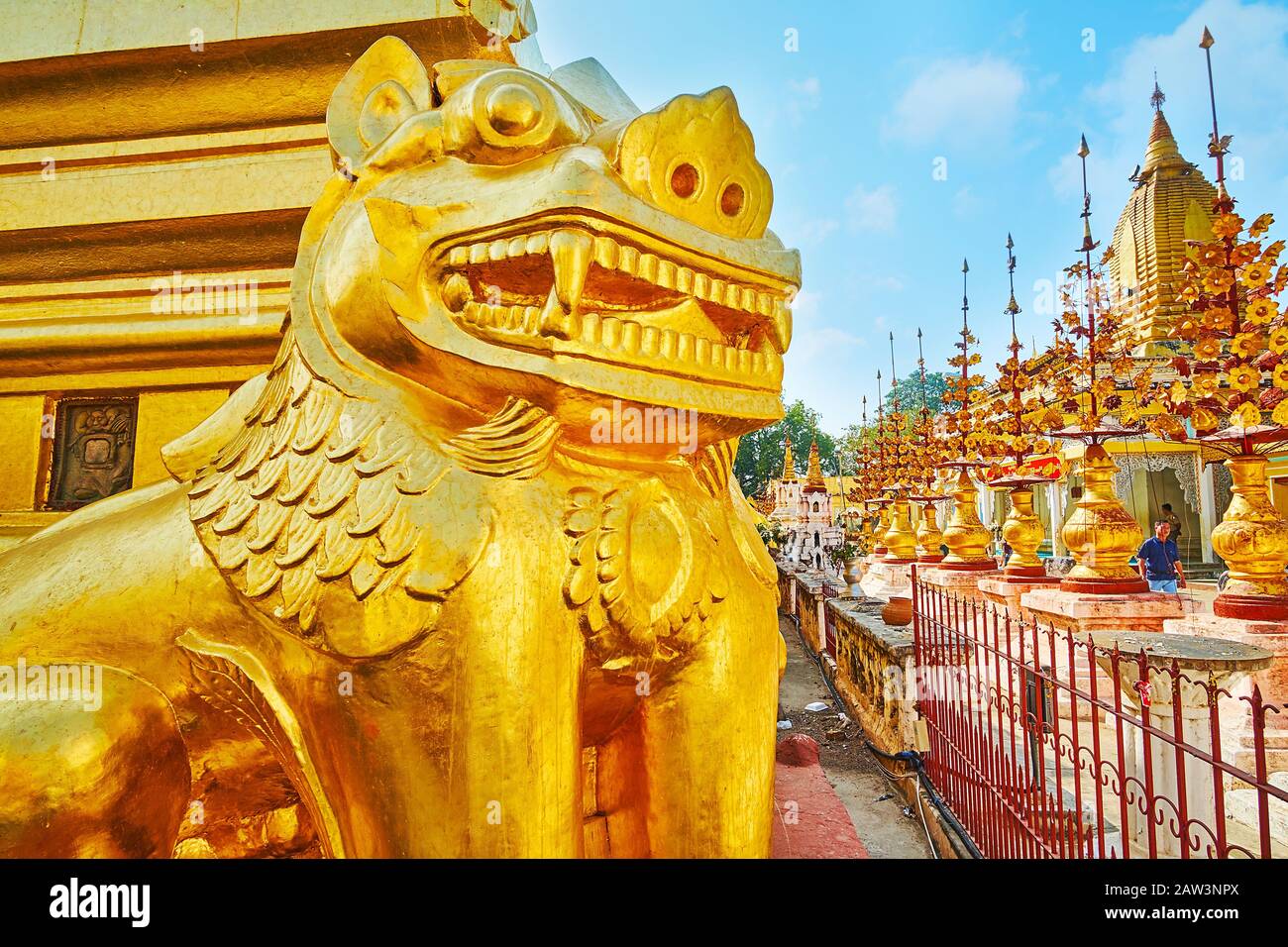Asia myanmar bagan lion temple hi-res stock photography and images - Alamy