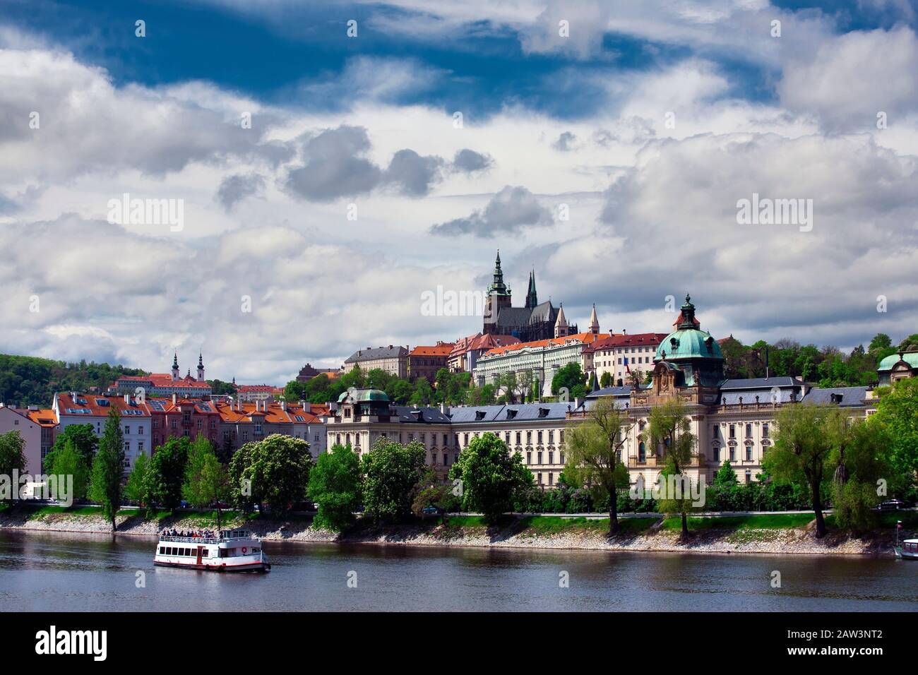 Spire and green dome building prague hi-res stock photography and ...