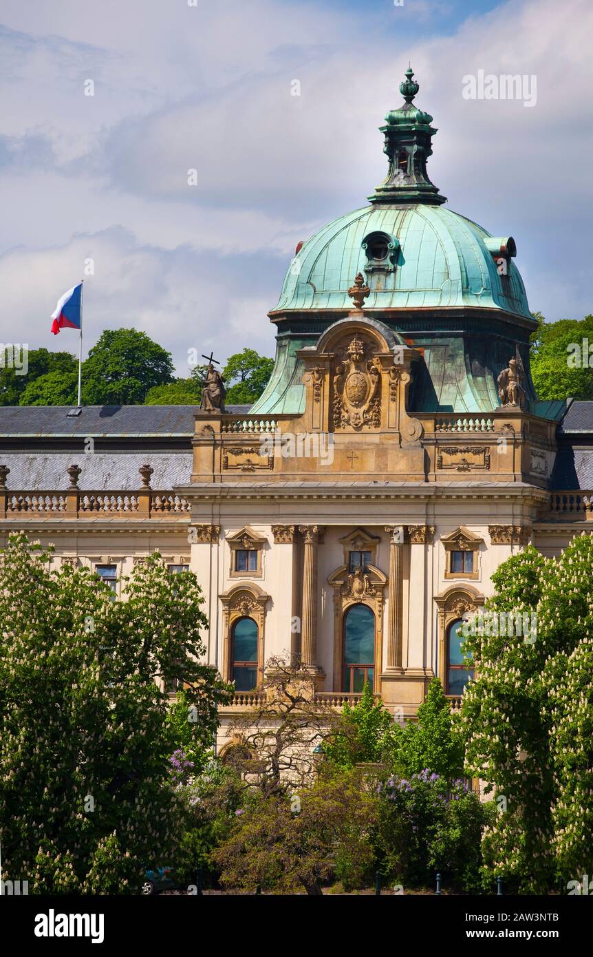 Czech parliament hi-res stock photography and images - Alamy