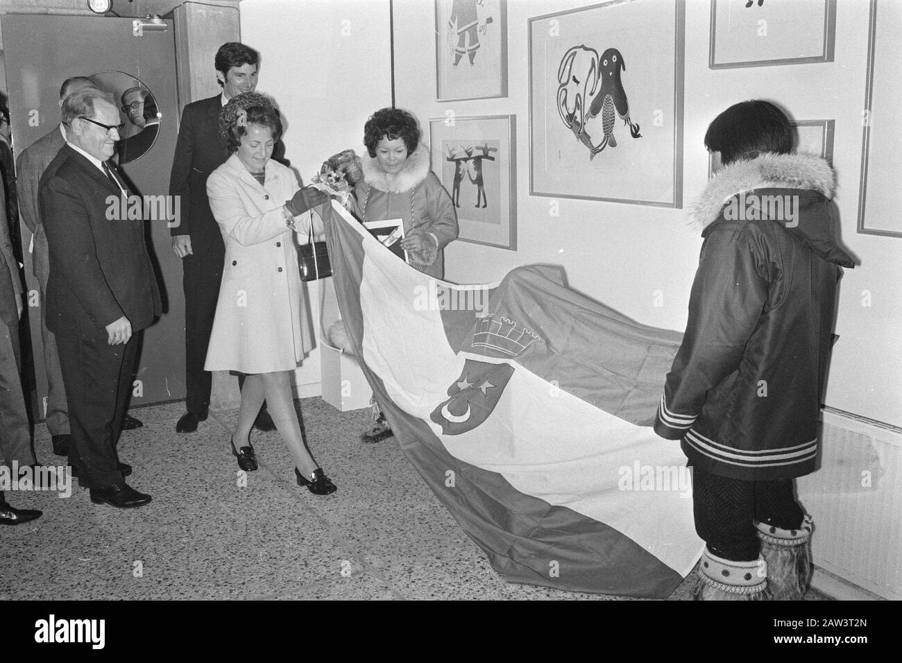 Princess Margriet opens exhibition Inuit Art from Canada in Madurodam ...