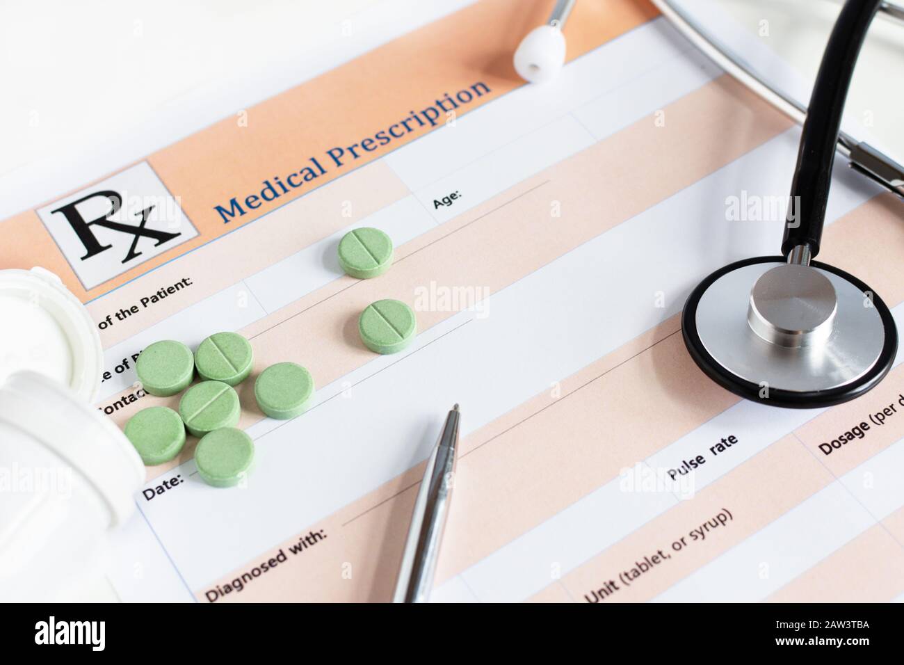 Medical prescription hi-res stock photography and images - Alamy