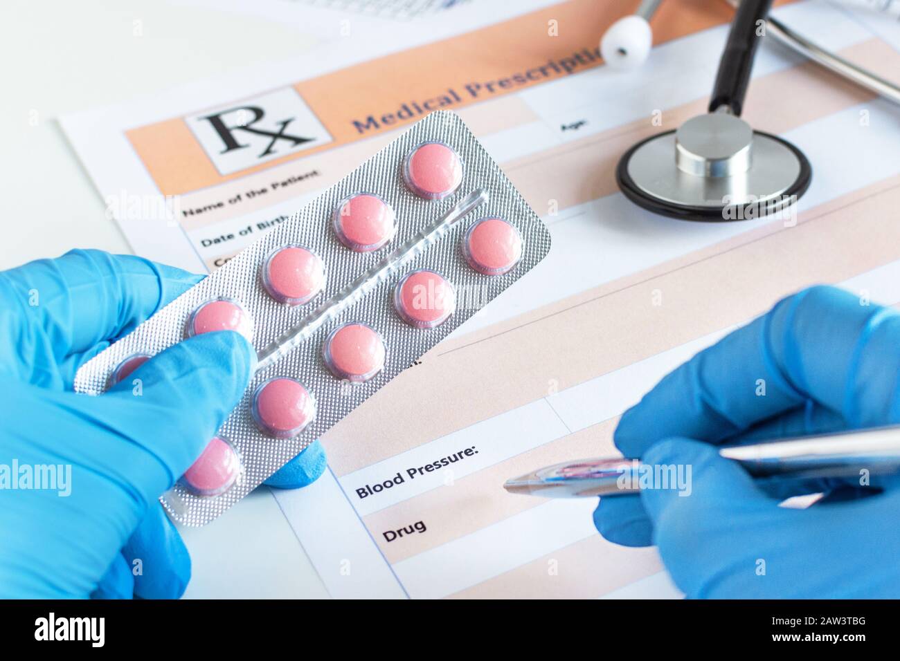 Medical prescription hi-res stock photography and images - Alamy