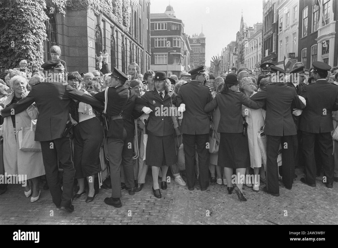 Order budget Black and White Stock Photos & Images - Alamy