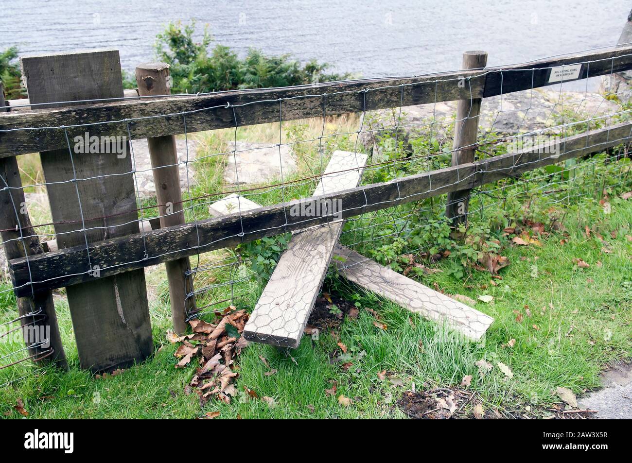 Step Over Fence Stock Photos & Step Over Fence Stock Images - Alamy