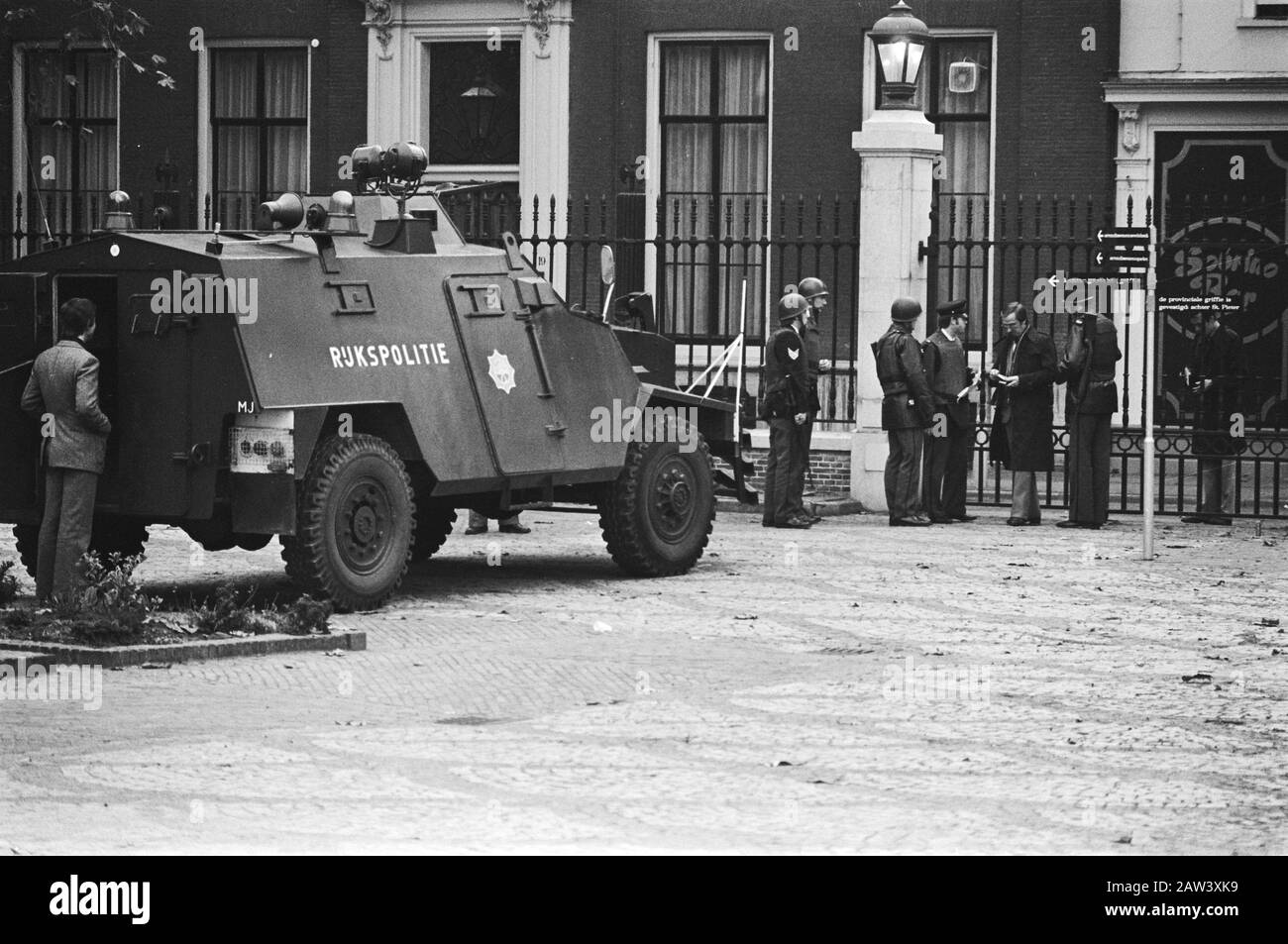 Member raf police hi-res stock photography and images - Alamy