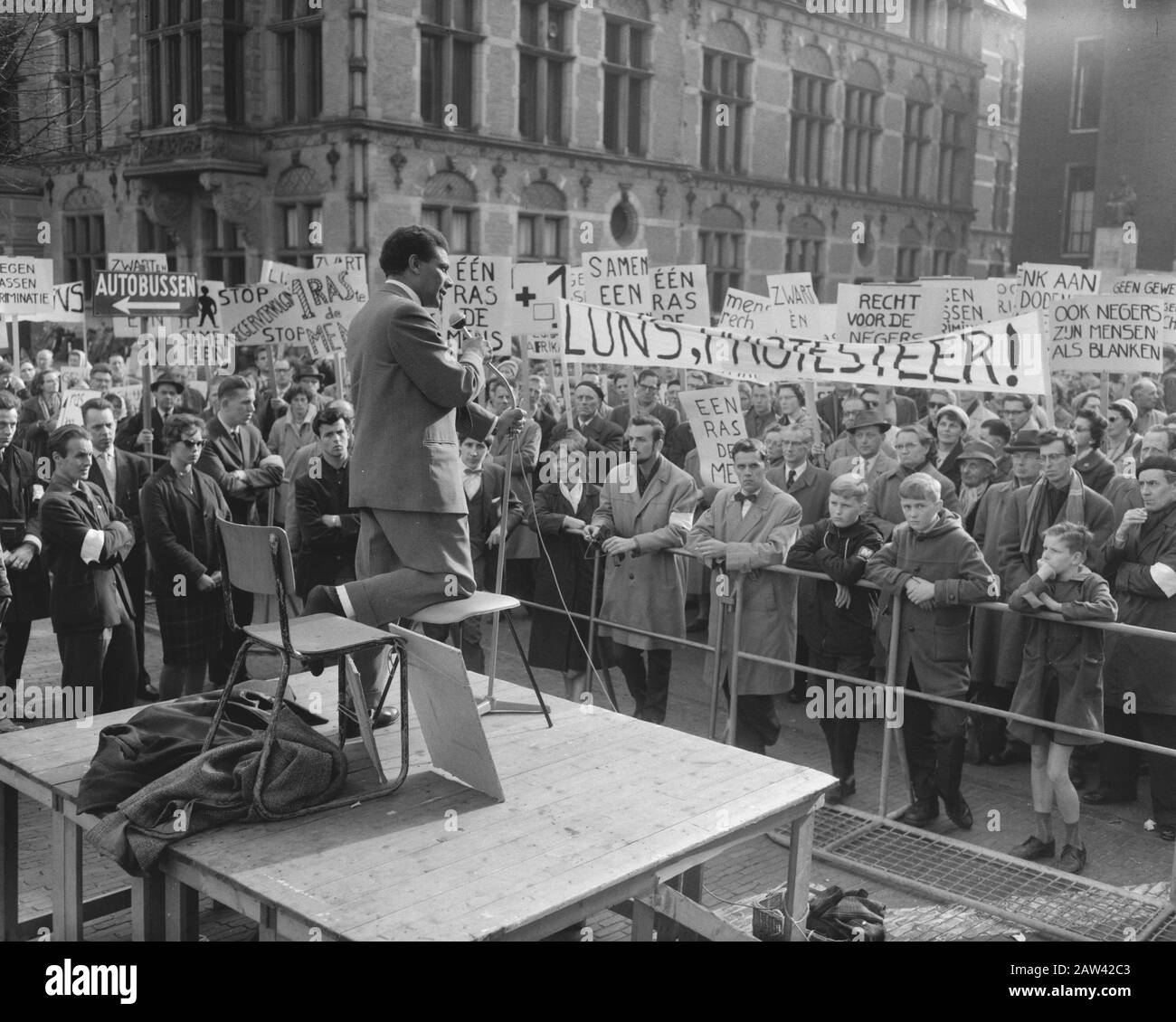 South africa apartheid protest Black and White Stock Photos & Images ...