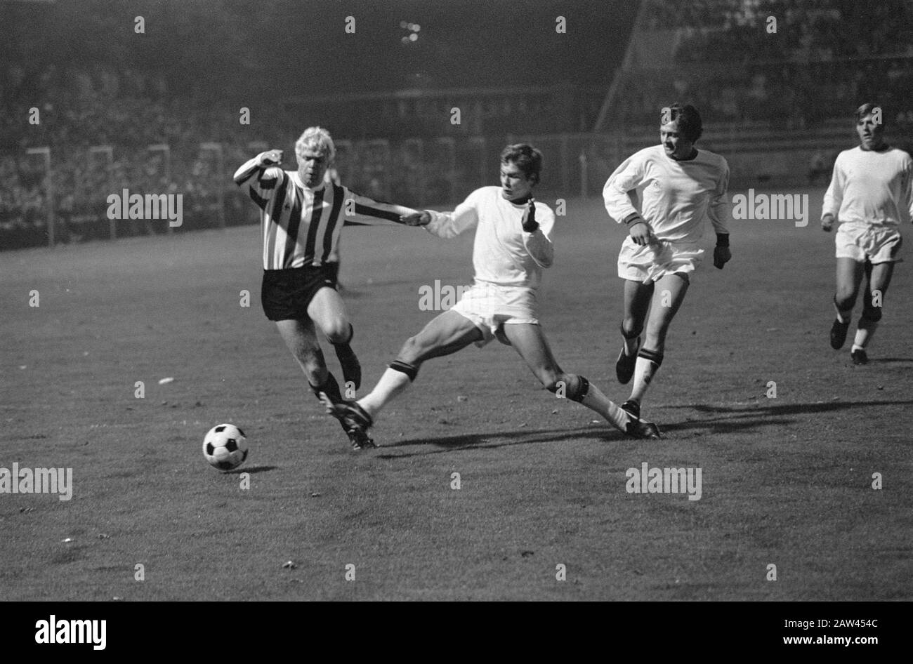 Left ben schmidt hansen hi-res stock photography and images - Alamy