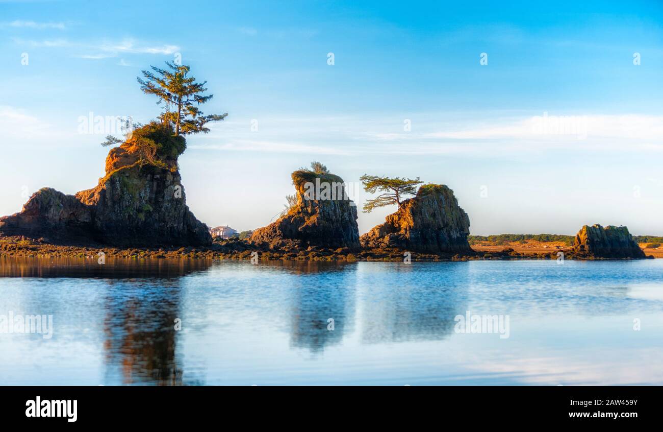 In Lincoln City, Oregon, these rock formation found along the beach ...