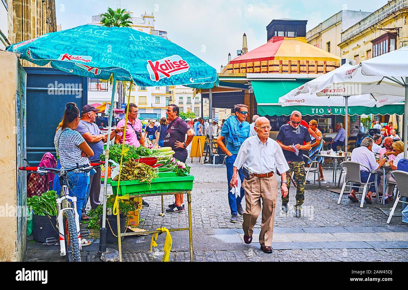 Donna blanca hi-res stock photography and images - Alamy