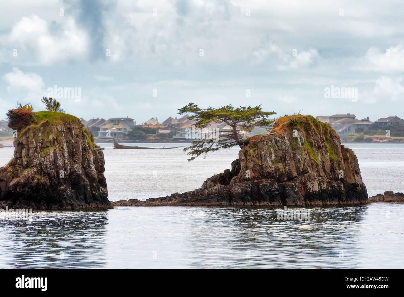 Siletz bay oregon hi-res stock photography and images - Alamy
