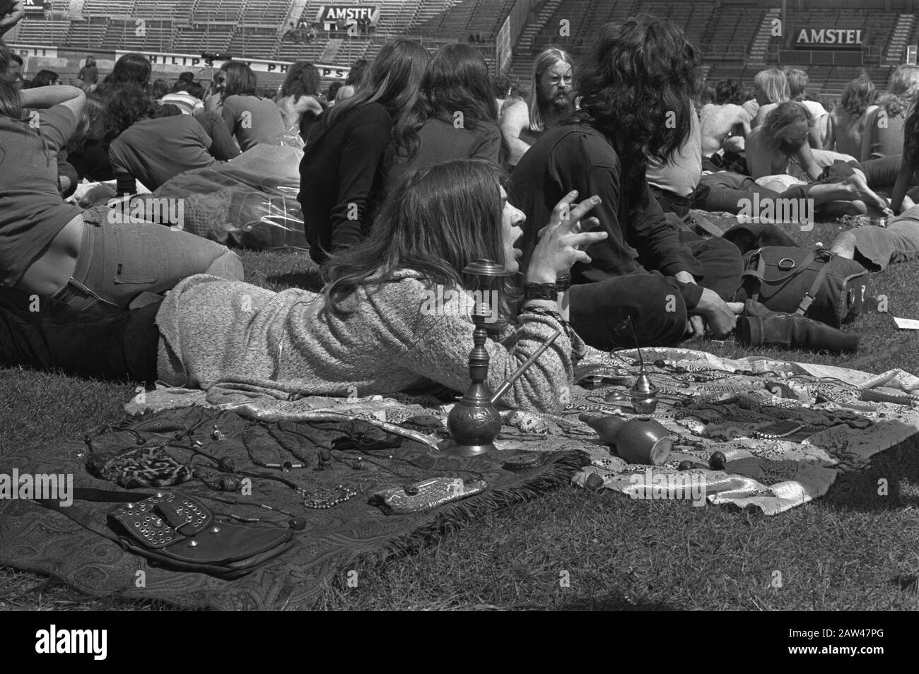 1970's crowd in a stadium Black and White Stock Photos & Images - Alamy