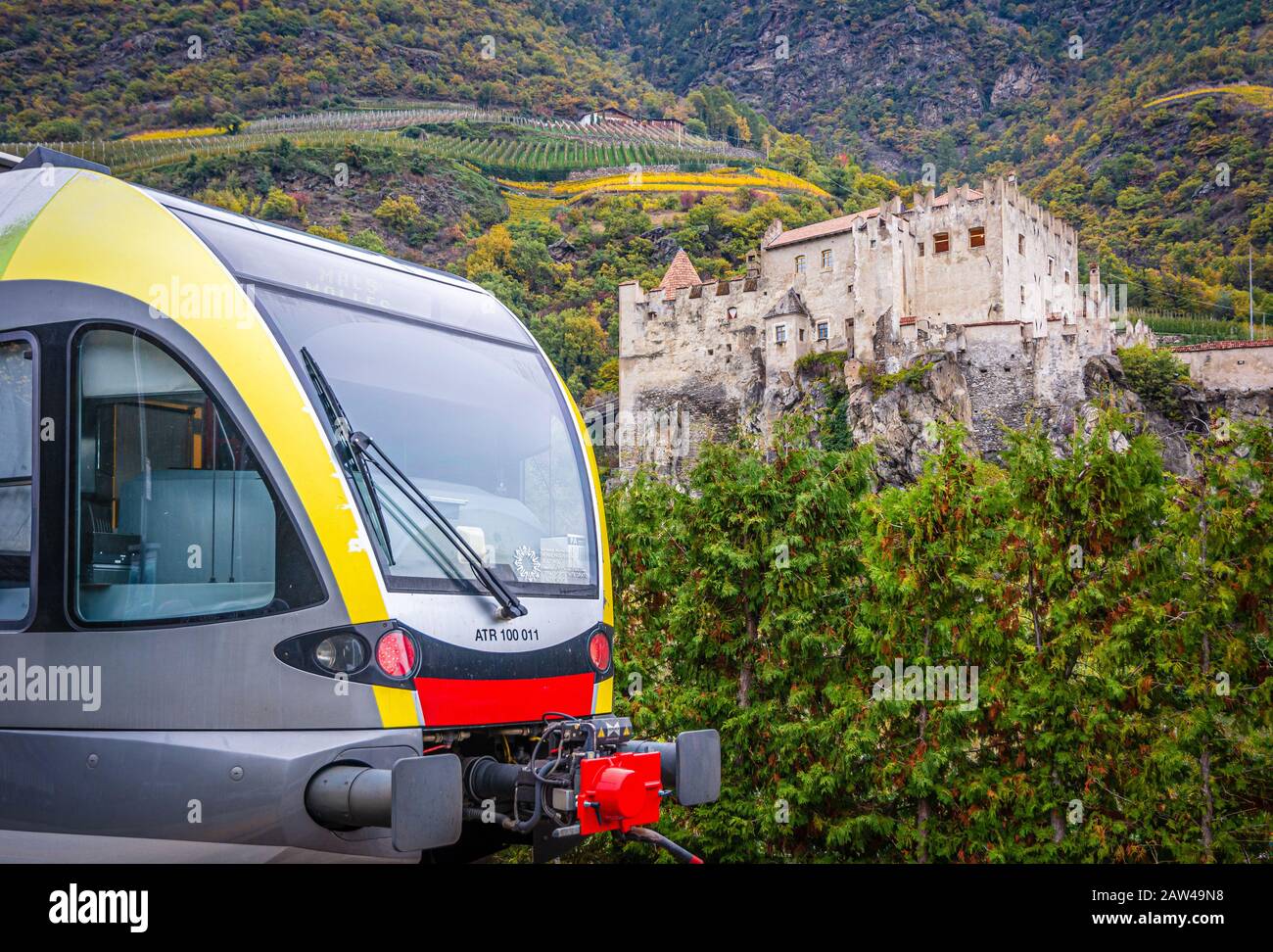 The castles train italy hi-res stock photography and images - Alamy