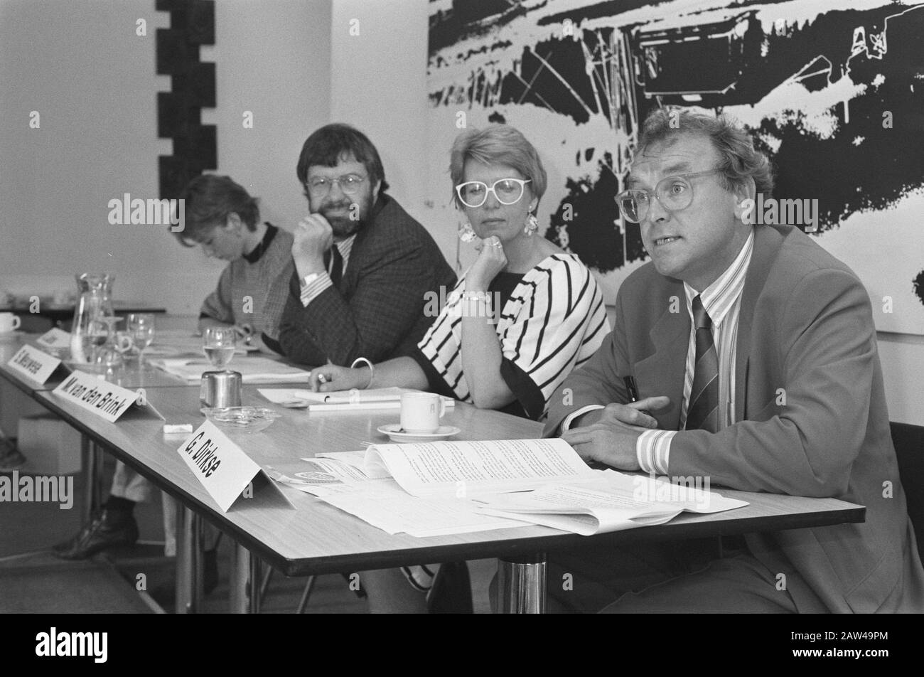 Welfare services report Black and White Stock Photos & Images - Alamy