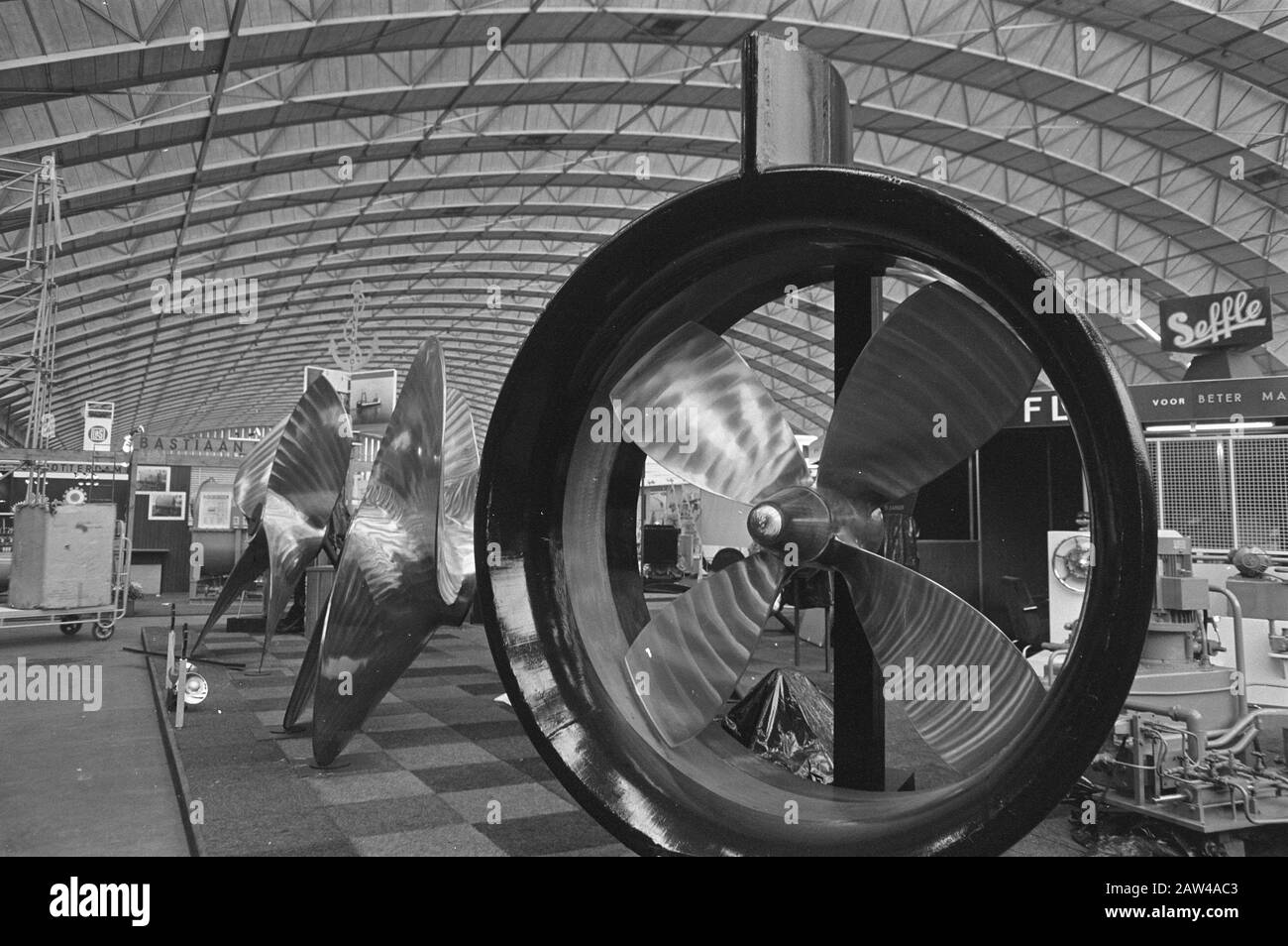 Europoort 1968 ship propellers hi-res stock photography and images - Alamy
