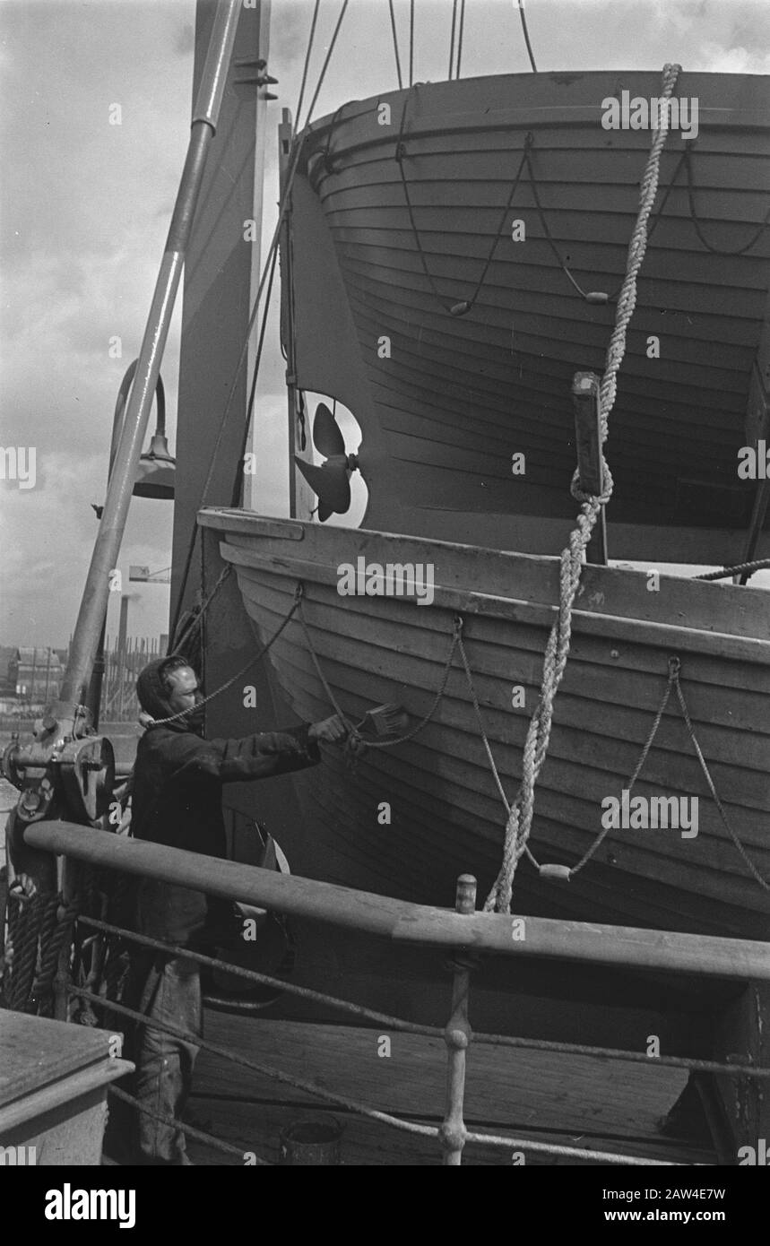 Dutch lifeboats hi-res stock photography and images - Alamy