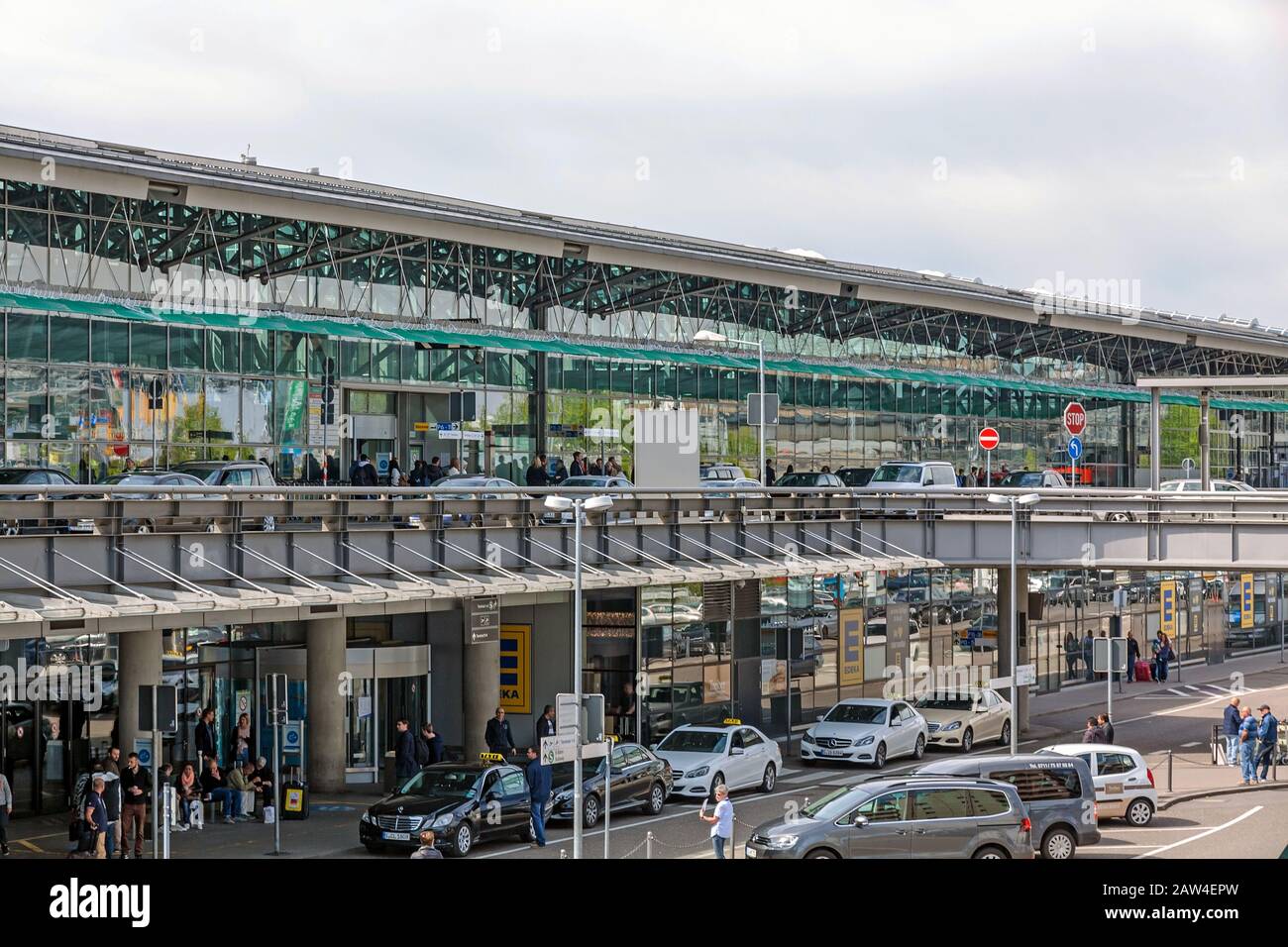 Terminal building terminal stuttgart airport hi-res stock photography ...