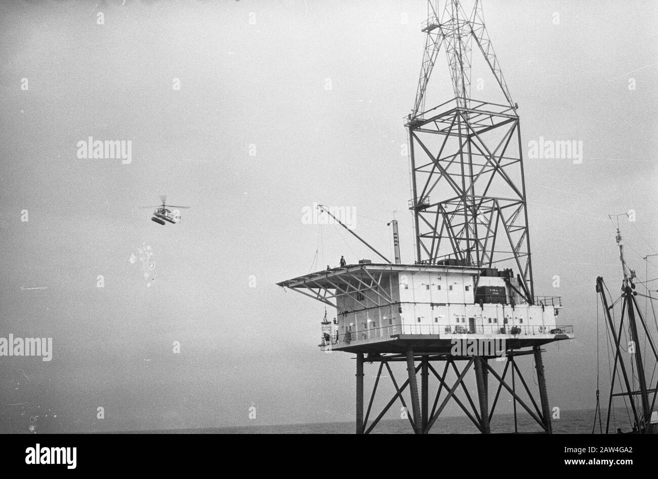 REM island occupied, the crew basket Date: December 17, 1964 Keywords ...