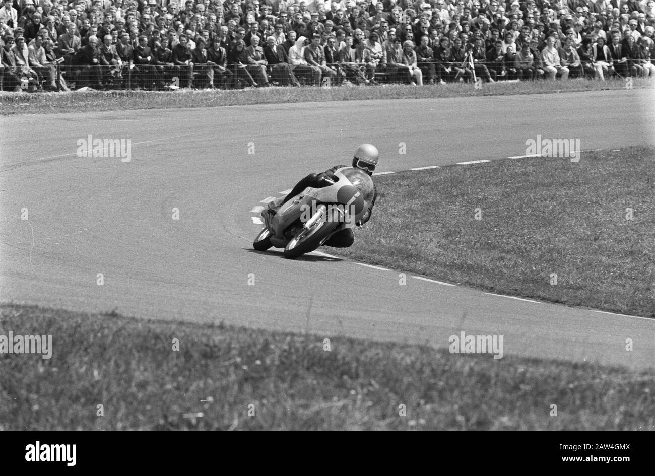 TT Assen 1969 Renzo Pasolini (Italy) in the 250cc race Date: June 28 ...