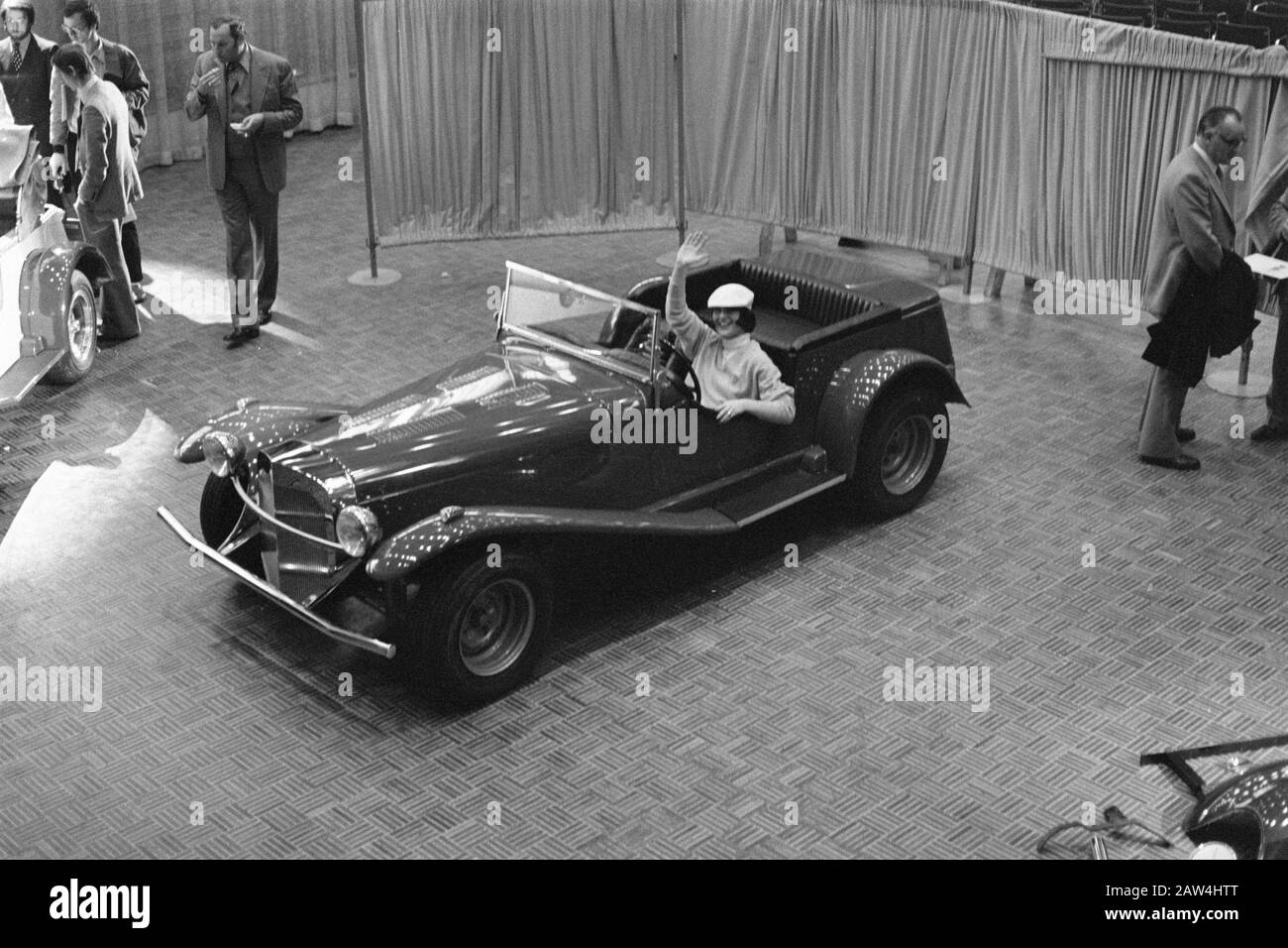 Replia Mercedes Benz 1929 baseplate VW Beetle shown in RAI by Classic ...