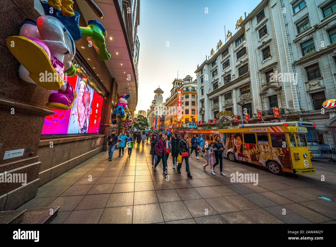 Nanjing Road Shopping Area High Resolution Stock Photography and Images ...