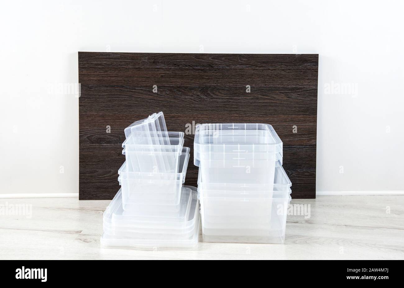 Empty containers hi-res stock photography and images - Alamy