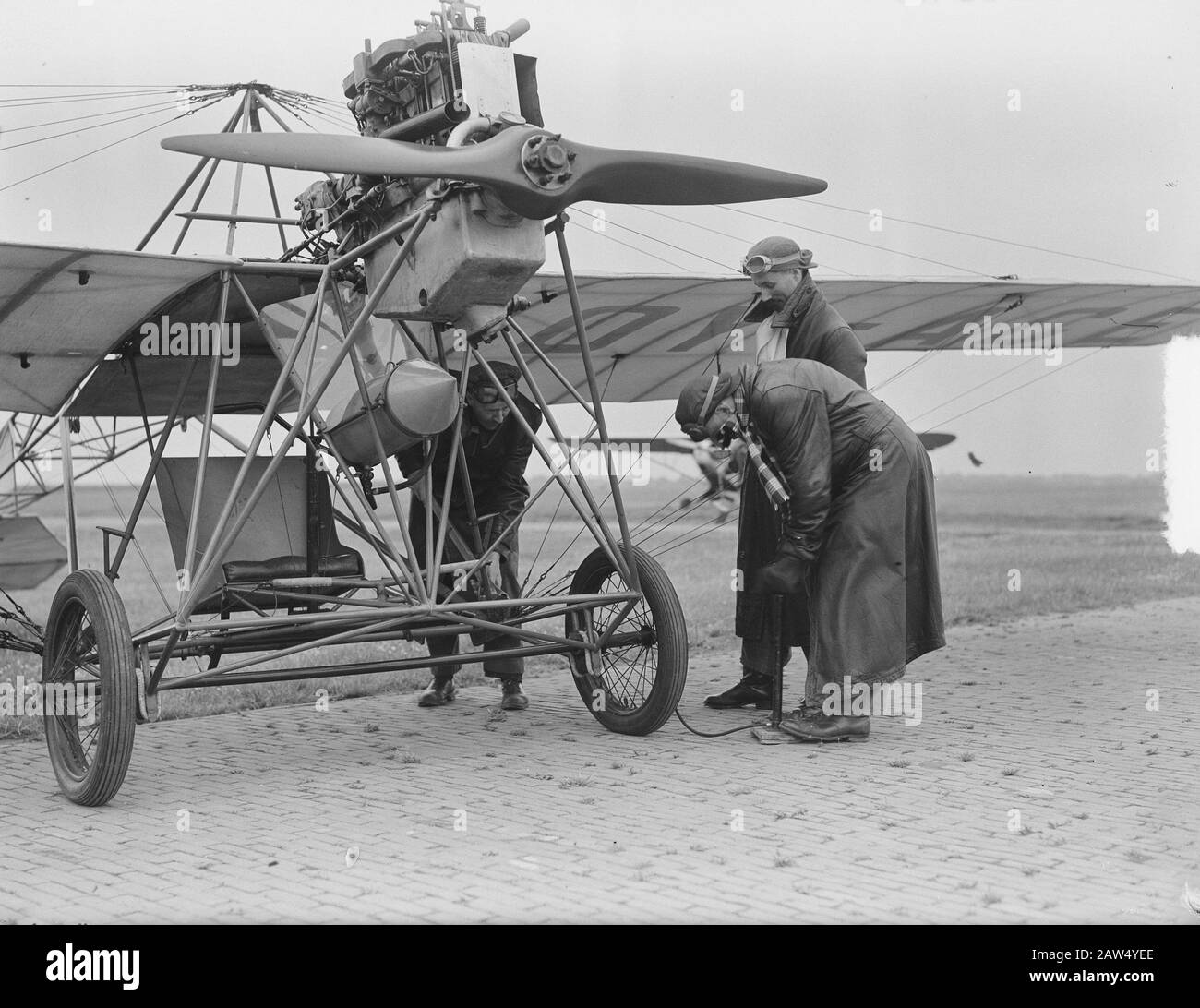 Danish 1911 ellehammer airplane hi-res stock photography and images - Alamy