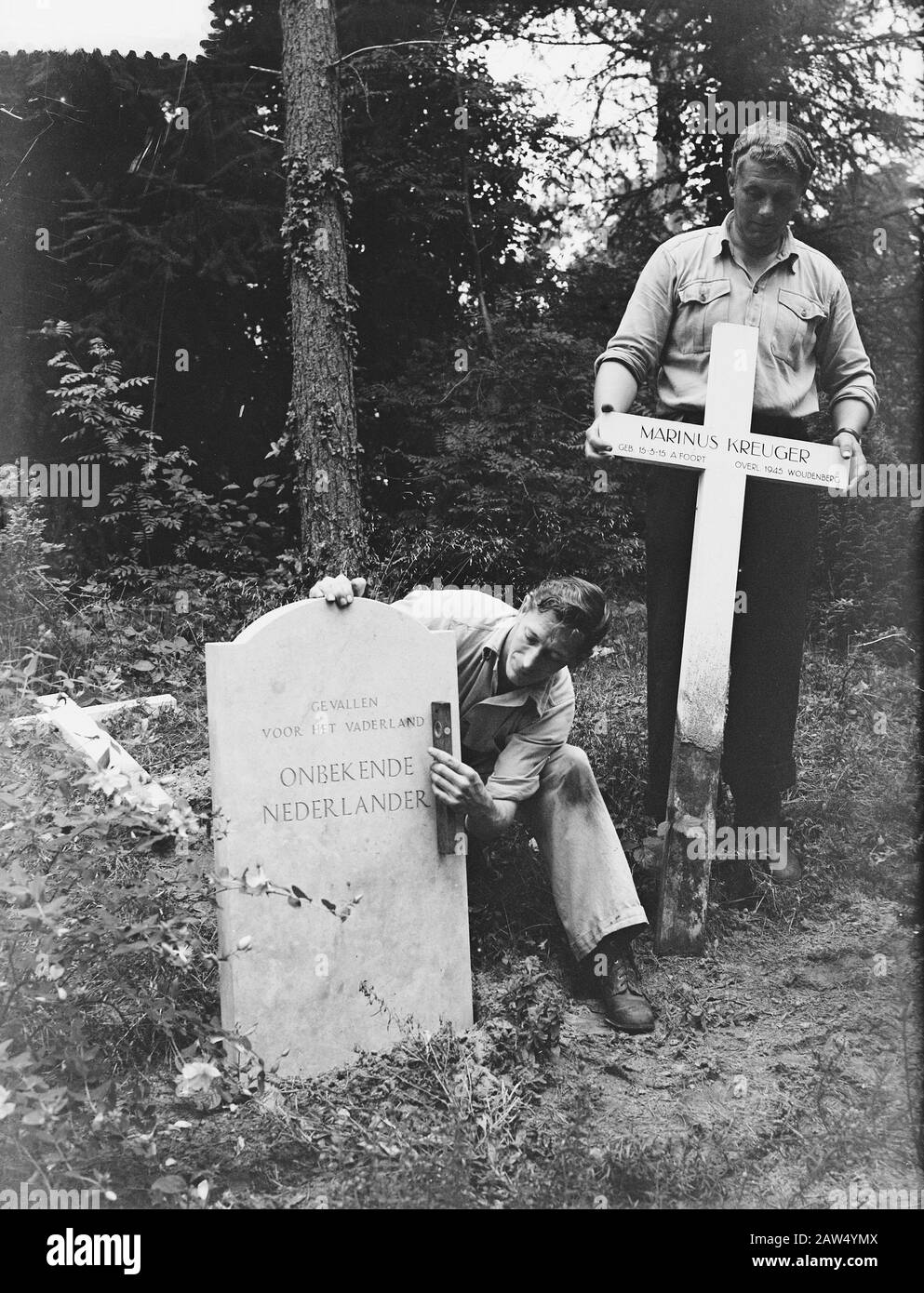 War graves rusthof amersfoort hi-res stock photography and images - Alamy