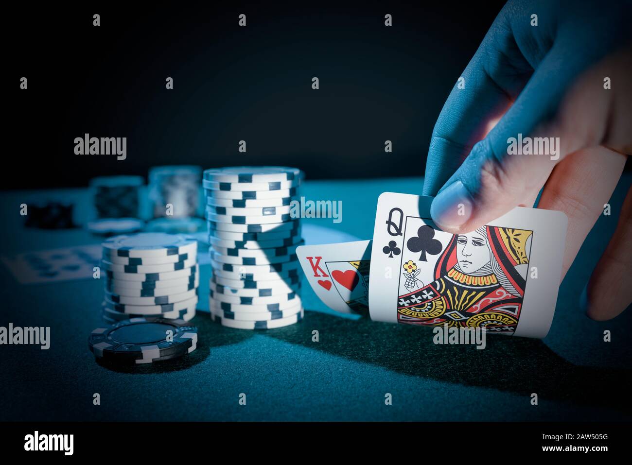 Hand holding cards hi-res stock photography and images - Alamy