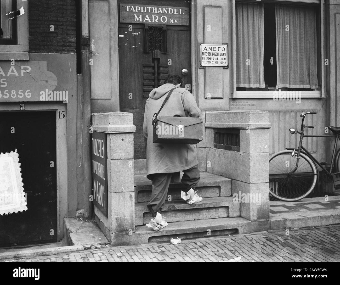 Office outfits Black and White Stock Photos & Images - Alamy