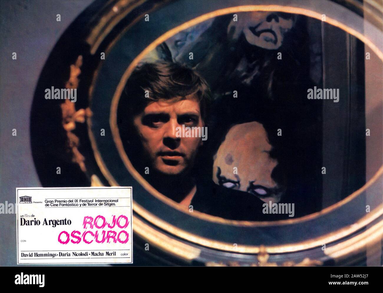 Deep red 1975 hi-res stock photography and images - Alamy