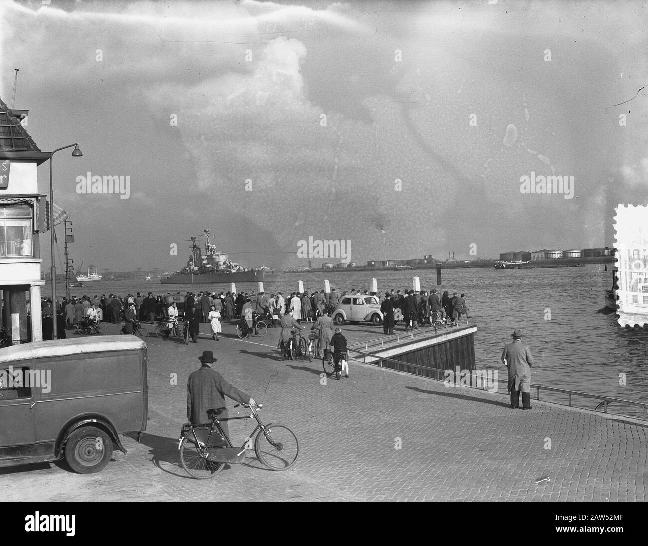 Ocean navigation system Black and White Stock Photos & Images - Alamy