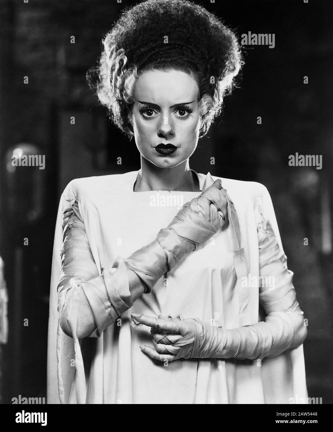 1935 , USA : The actress ELSA LANCHESTER in movie BRIDE OF FRANKENSTEIN ...