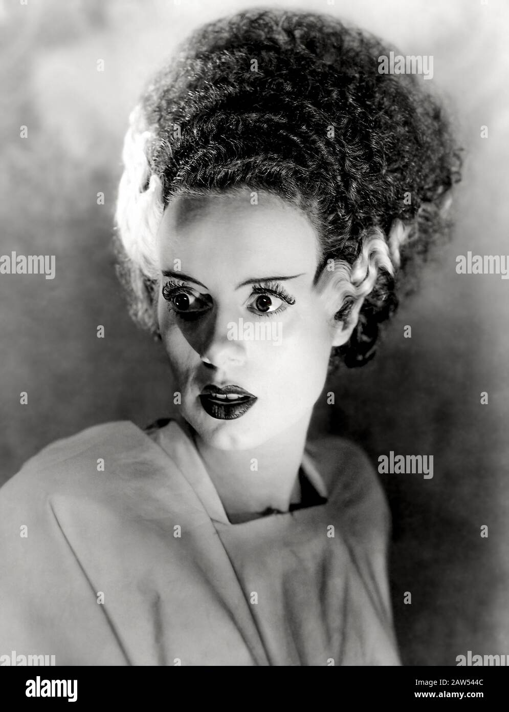 1935 , USA : The actress ELSA LANCHESTER in movie BRIDE OF FRANKENSTEIN ...