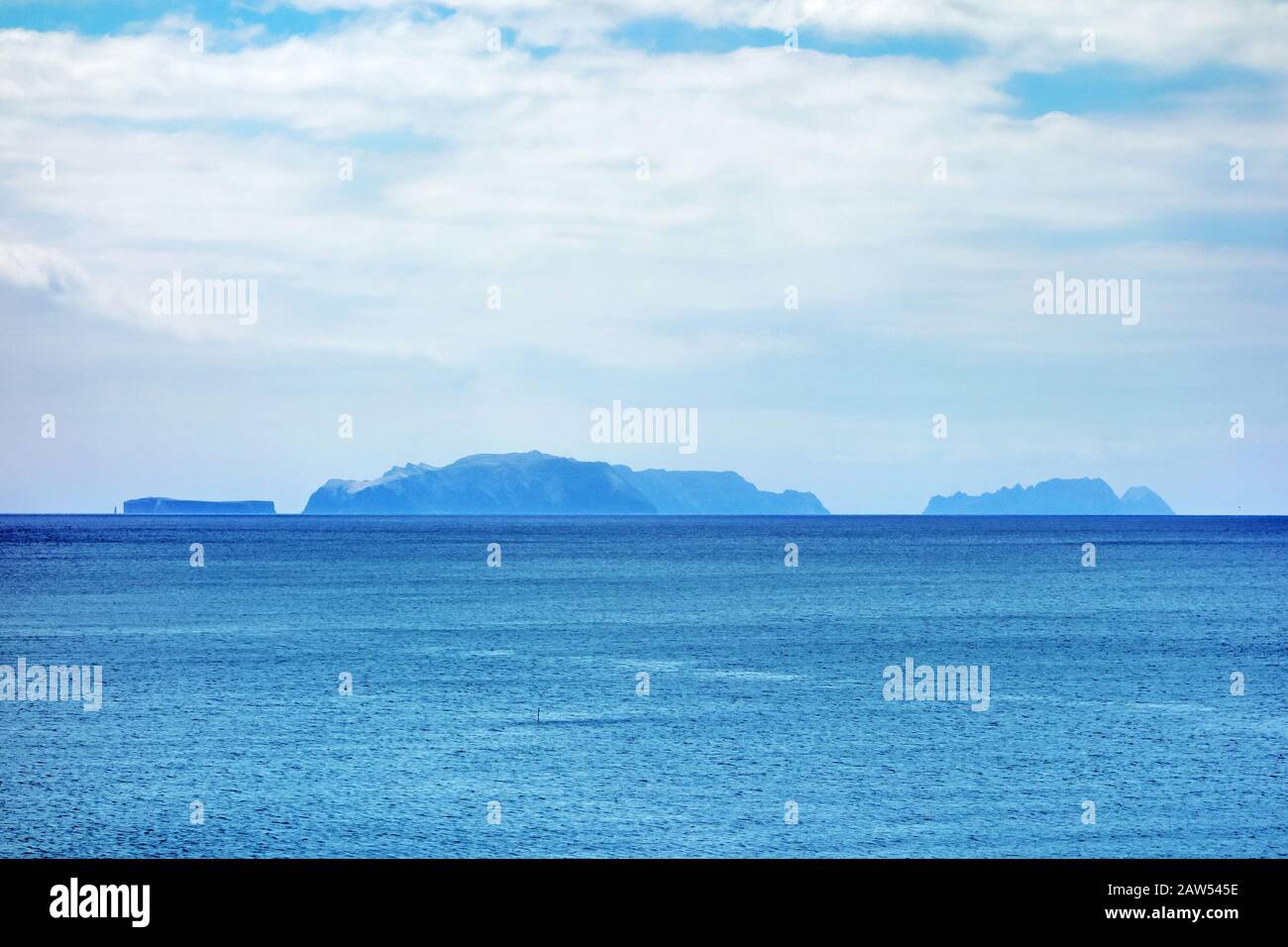 Islands (Ilhas Desertas) in the east of Madeira, from left to right ...