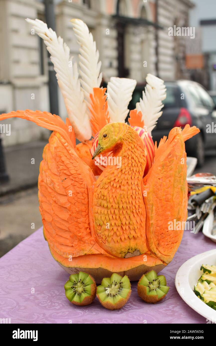 Peacock shape hi-res stock photography and images - Alamy