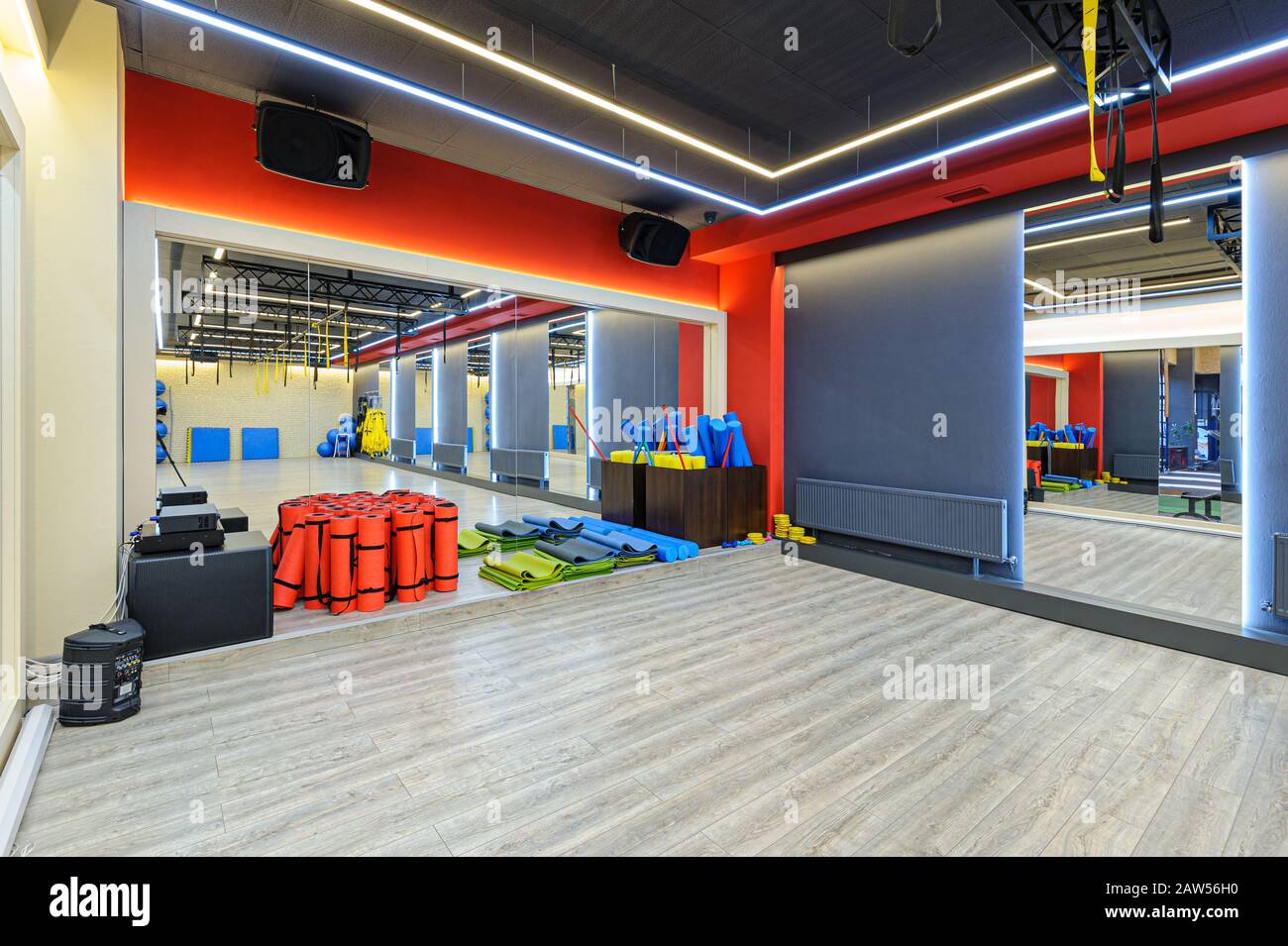 Trx gym equipment hi-res stock photography and images - Alamy