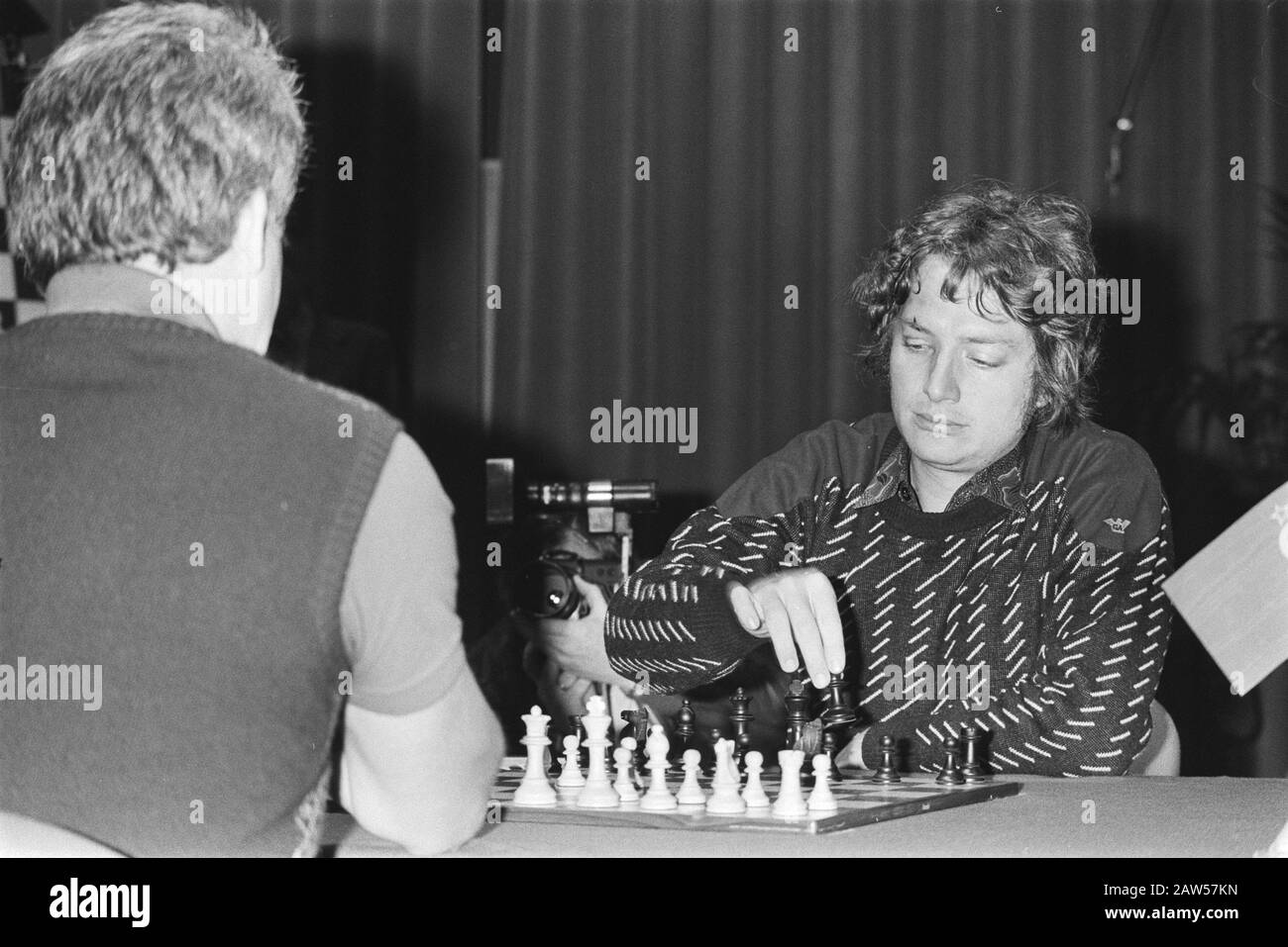 KRO chess duel Timman against Spasky Date: December 21, 1983 Keywords ...