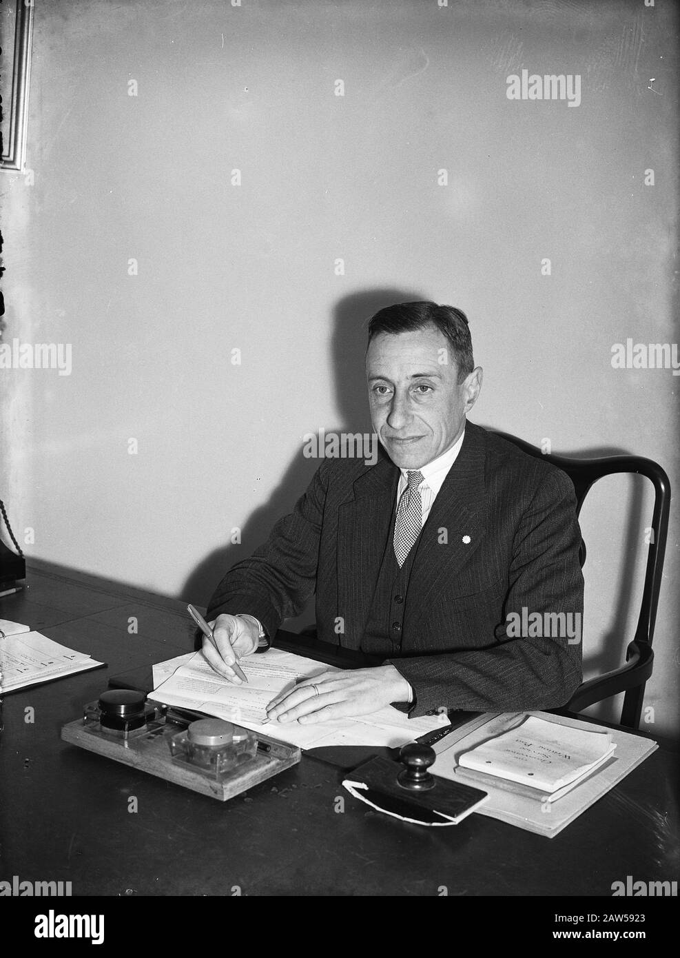 Wwii governance hi-res stock photography and images - Alamy